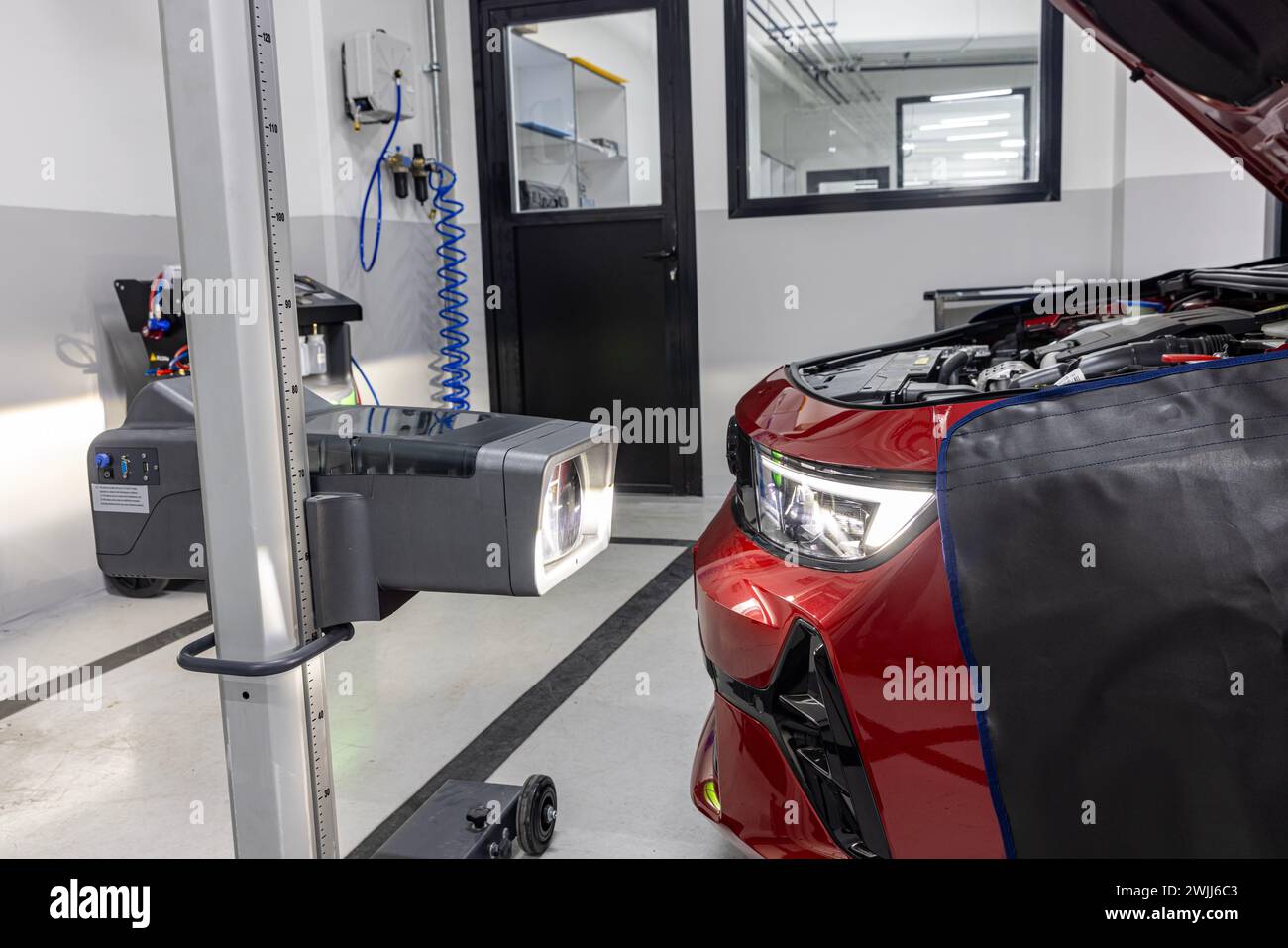 Headlight adjustment hi-res stock photography and images - Alamy