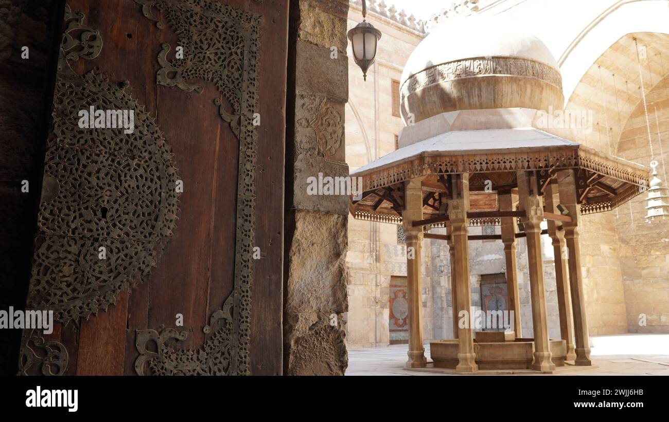 Inside a historical Mosque in old Cairo - Egypt Stock Photo - Alamy