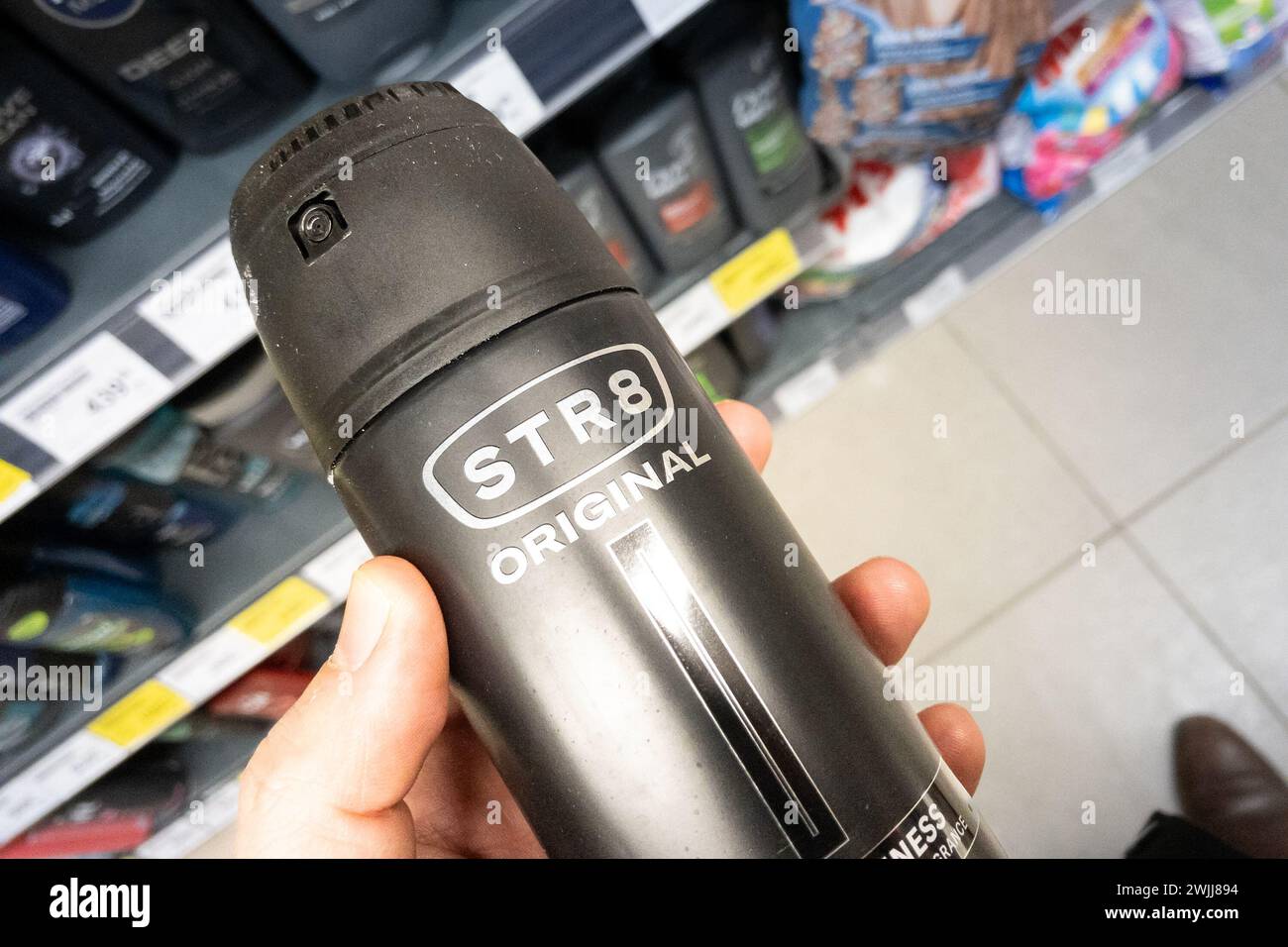 Str8 logo hi-res stock photography and images - Alamy