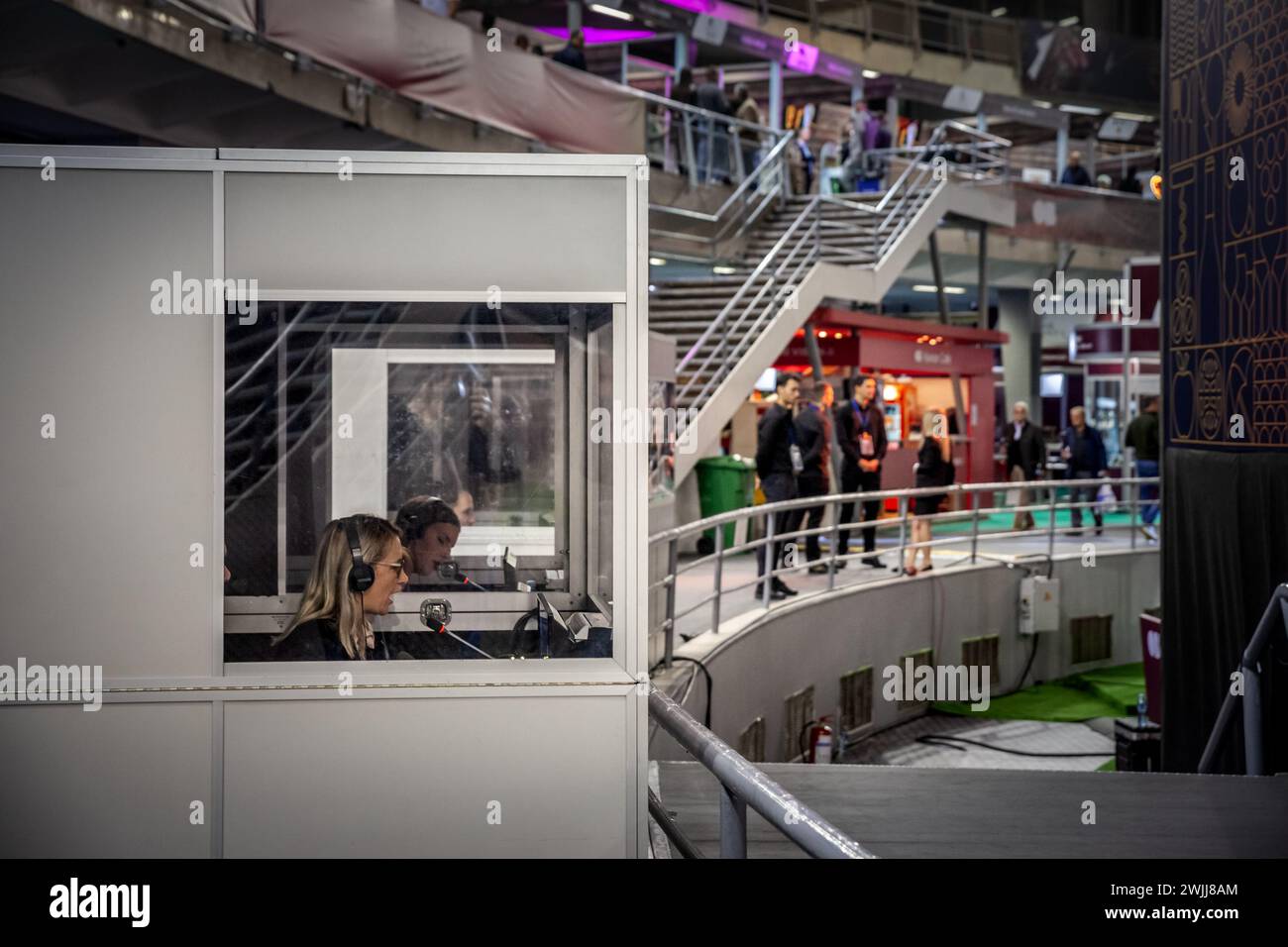 Interpreting booth hi-res stock photography and images - Alamy