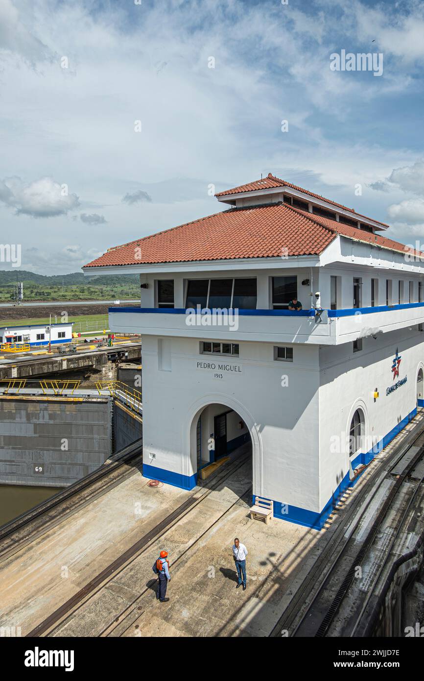 Panama Canal, Panama - July 24, 2023: Blue-white walls and red roof ...