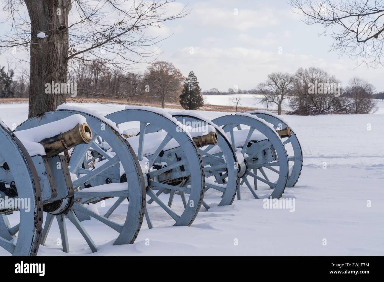 Snow covered Revolutionary War cannons at Valley Forge National ...
