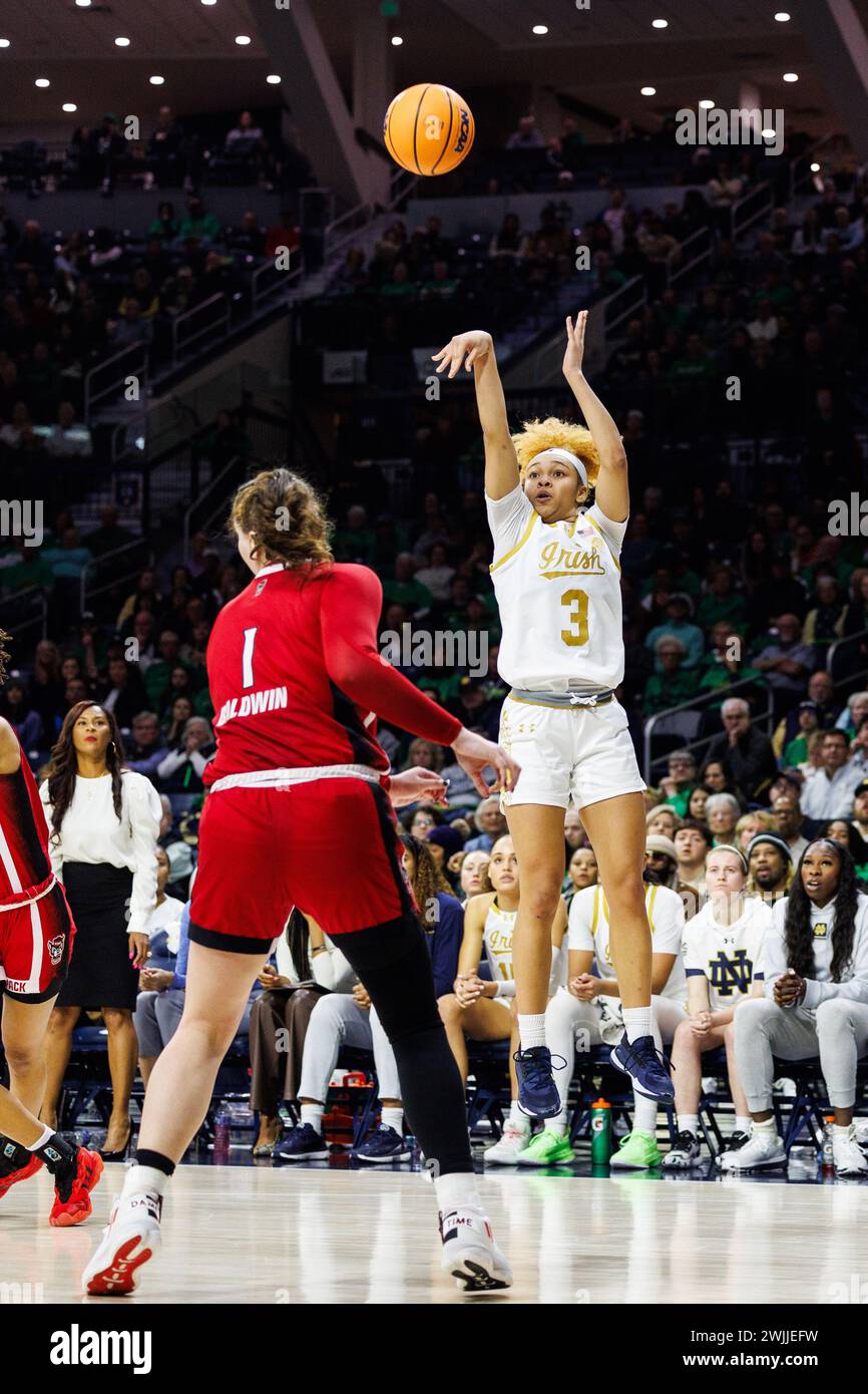 South Bend, Indiana, USA. 15th Feb, 2024. Notre Dame guard Hannah Hidalgo (3) shoots the ball ...