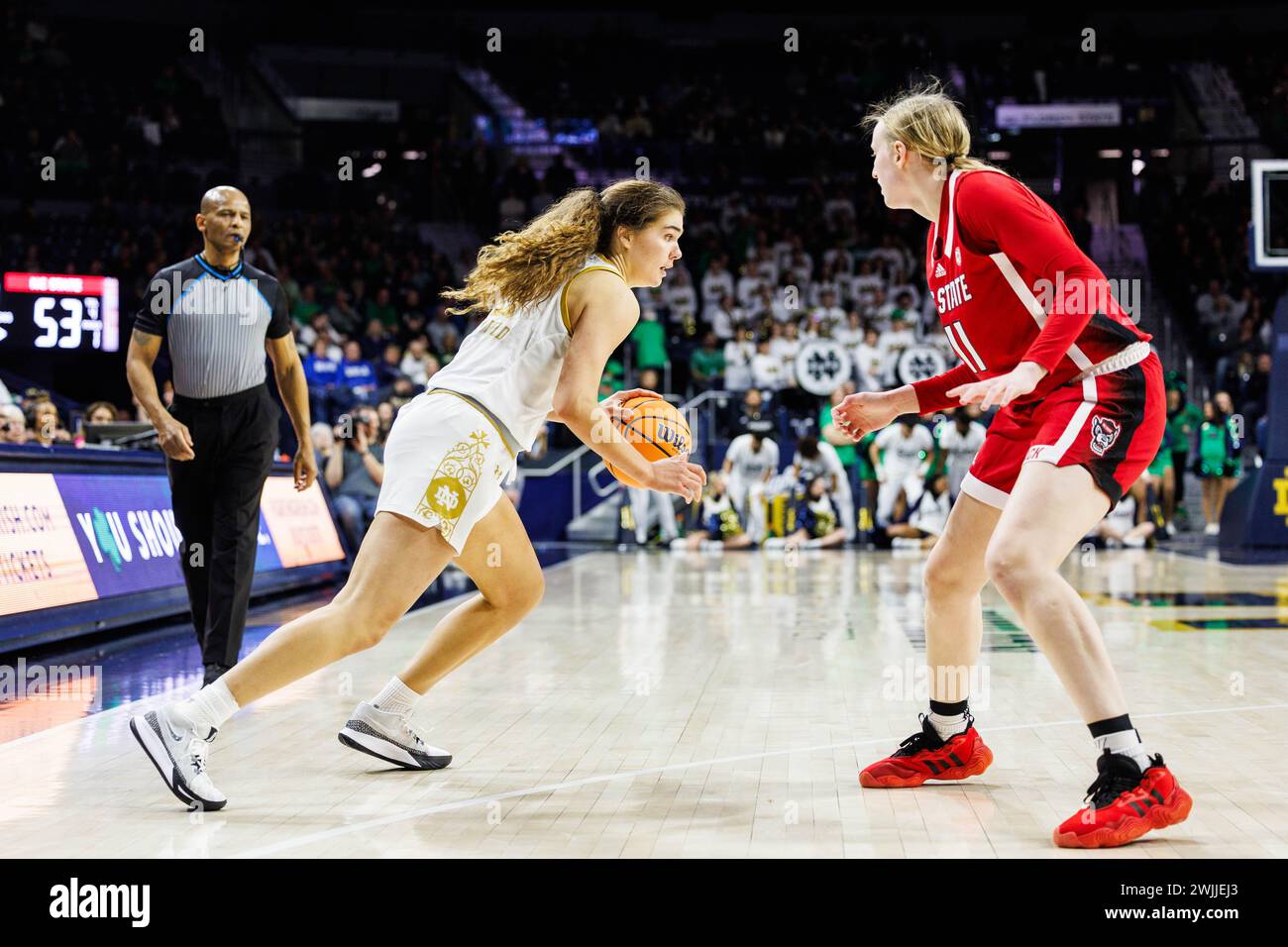 South Bend, Indiana, USA. 15th Feb, 2024. Notre Dame forward Maddy ...