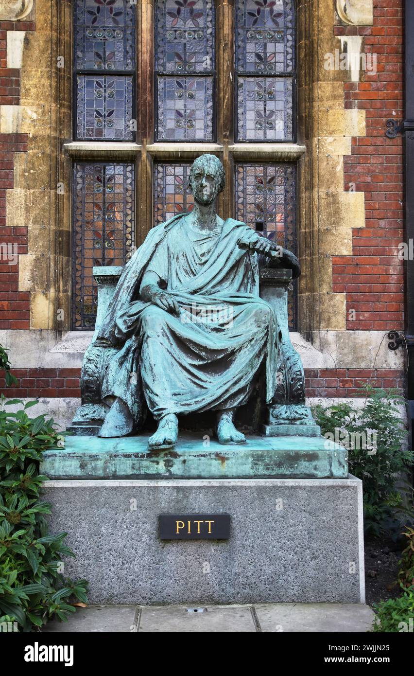 The statue of right honourable William Pitt the Elder (Chatham), former ...