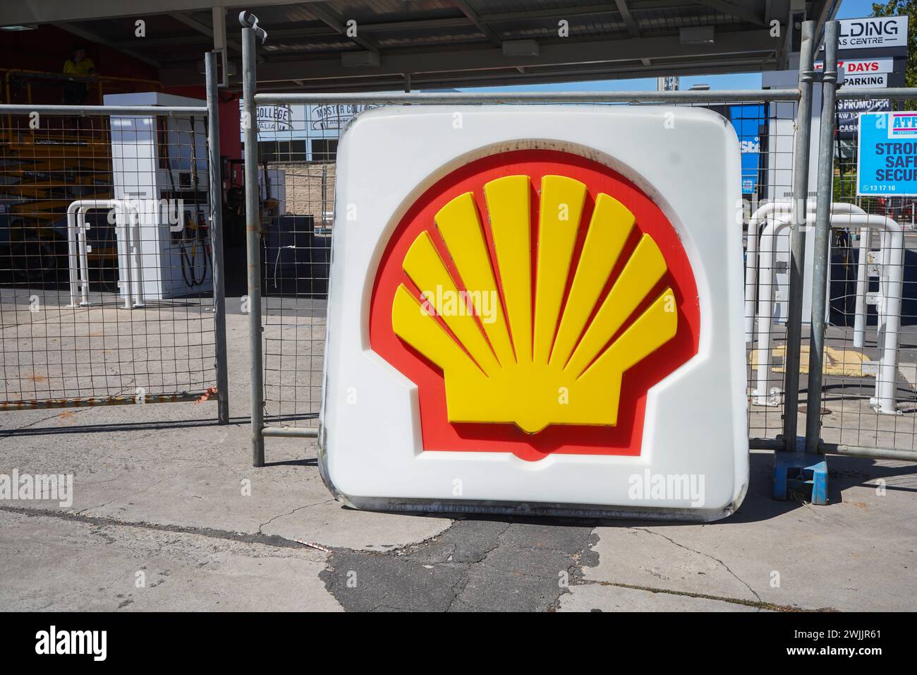 Adelaide, SA Australia 16 February 2024 . A Shell sign taken down at a ...