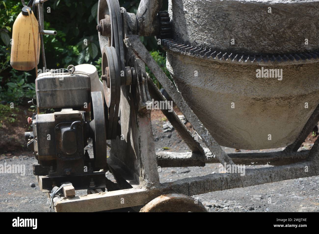 Photo of building material mixer, modern heavy equipment for ...