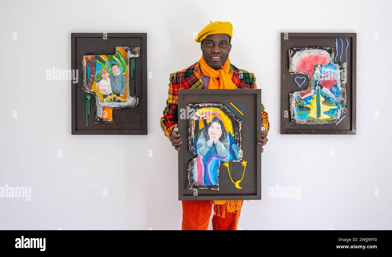 Zembla gallery, Hawick, Scottish Borders. Images show artist Sol GOLDEN ...