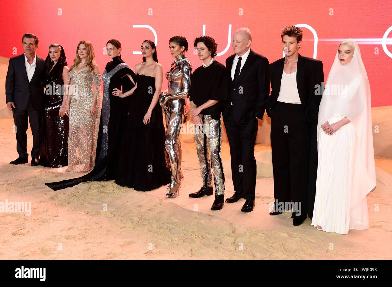 Josh Brolin, Florence Pugh, Lea Seydoux, Rebecca Ferguson, Souheila ...