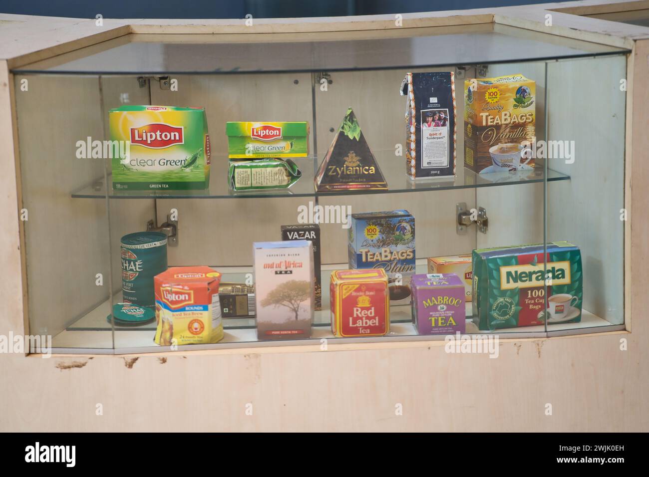 Tea display hi-res stock photography and images - Alamy