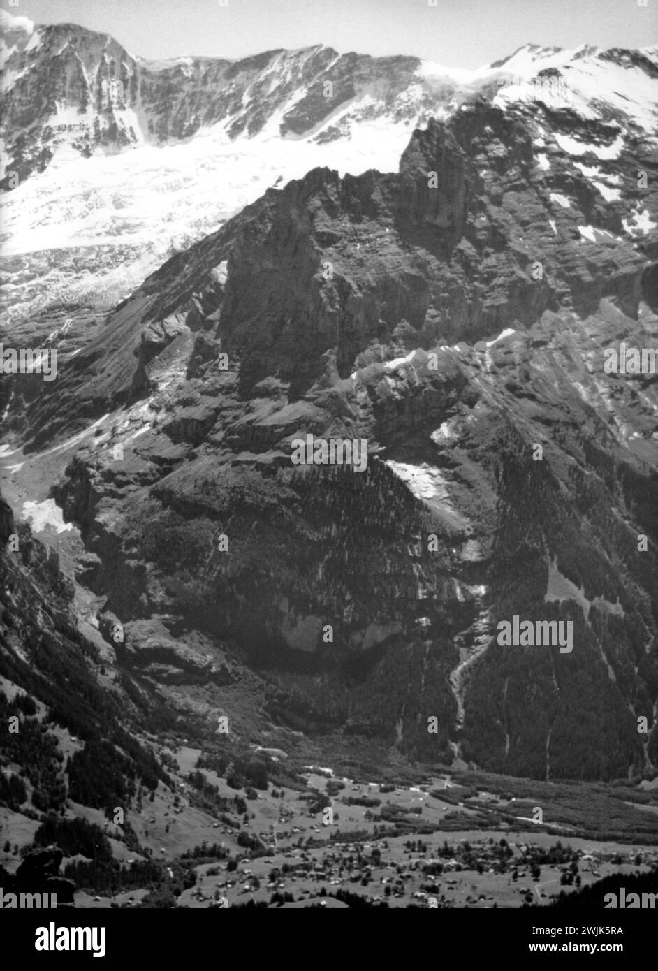 First chair lift hi-res stock photography and images - Alamy