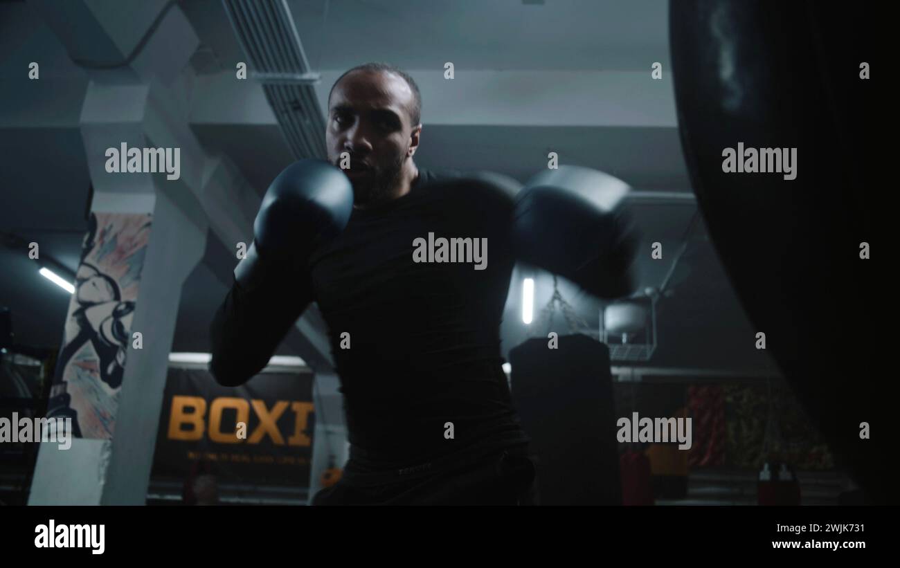 Mma fight african american hi-res stock photography and images - Alamy