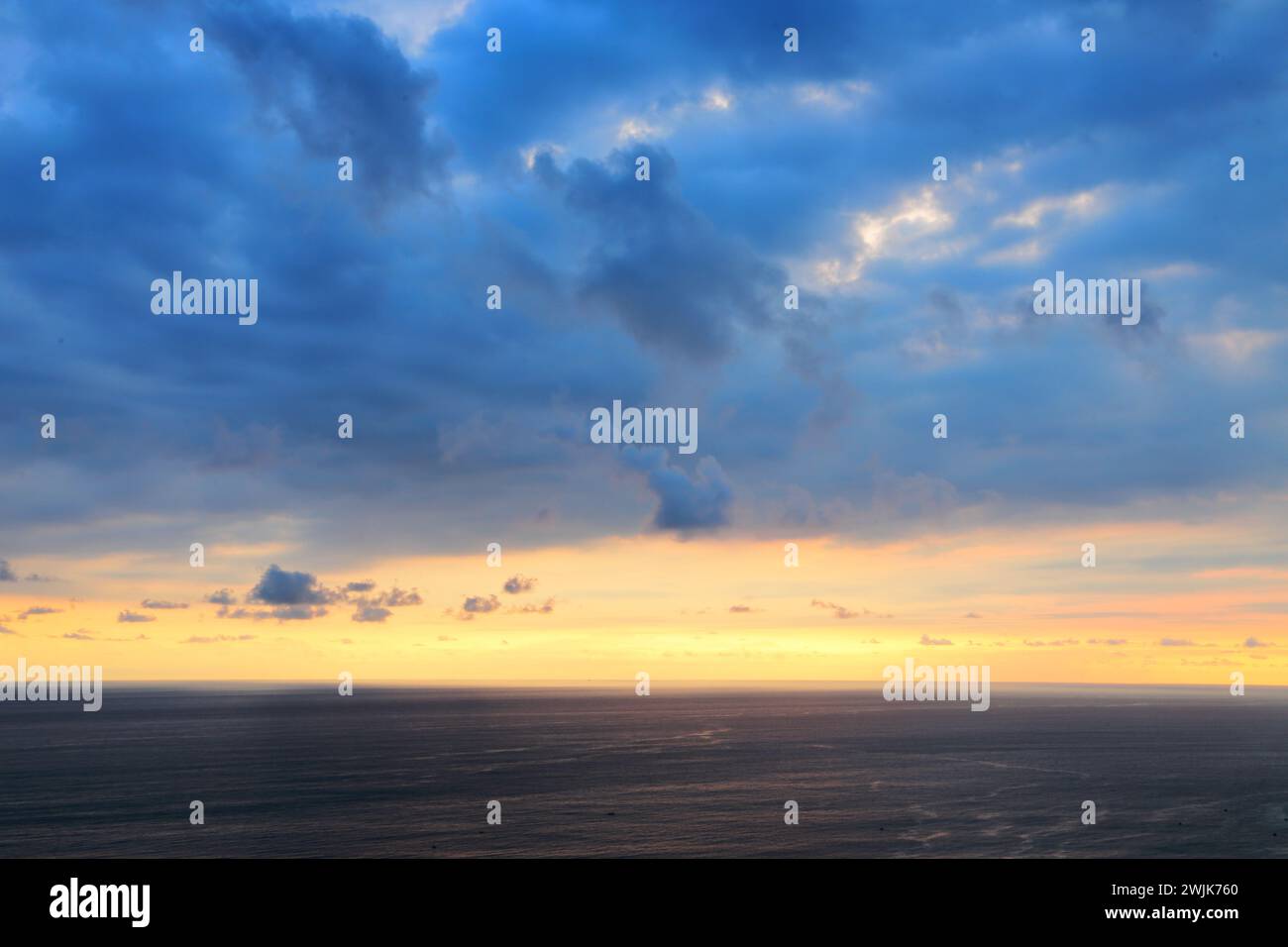 Moody atmospheric dramatic sky hi-res stock photography and images - Alamy