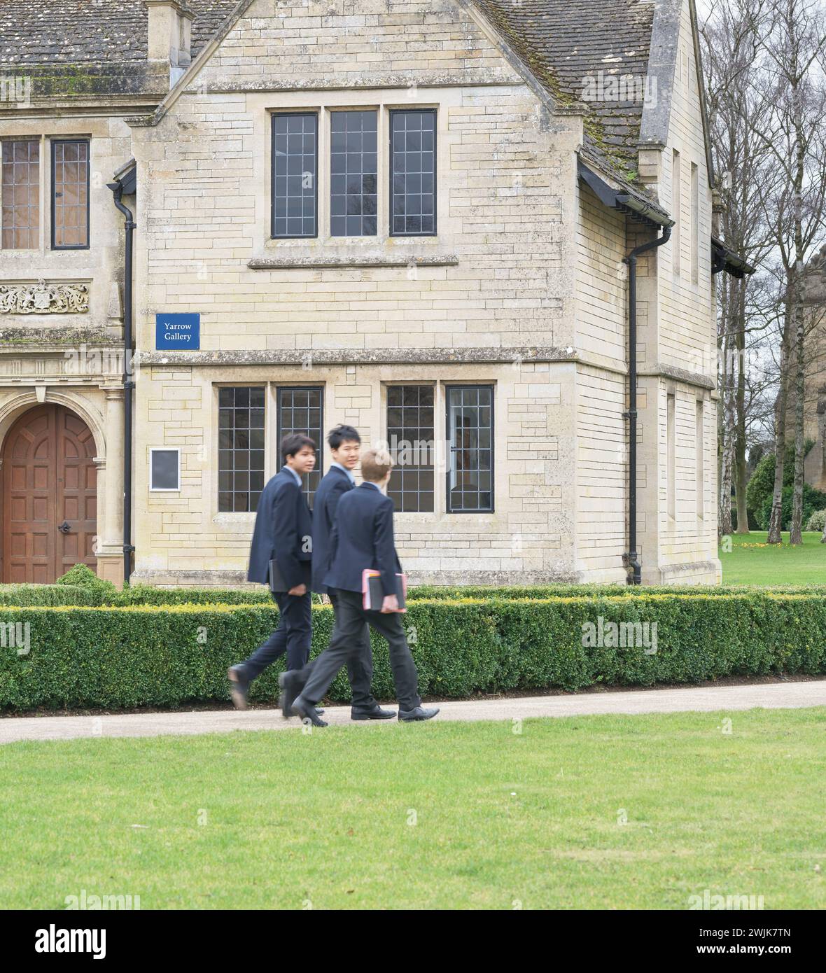 Private school students england hi-res stock photography and images - Alamy