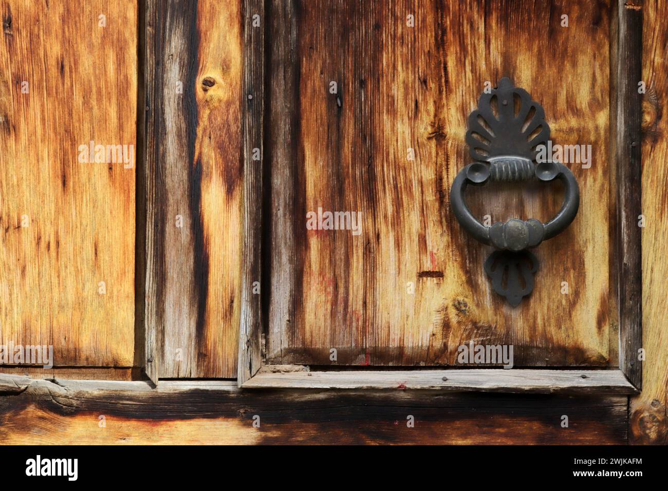 Embossed metal door hi-res stock photography and images - Alamy