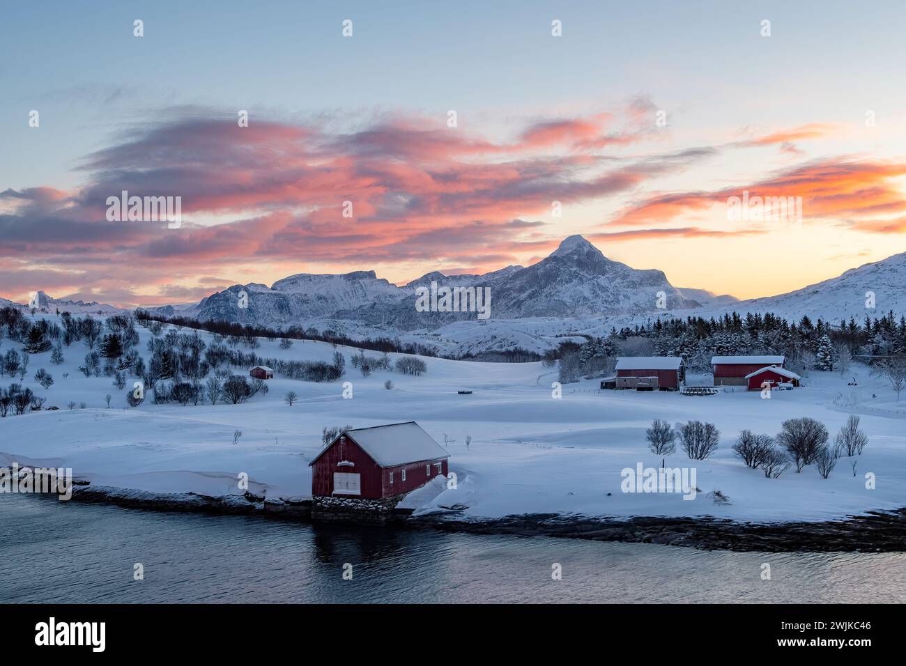 Arctic circle norway hi-res stock photography and images - Alamy