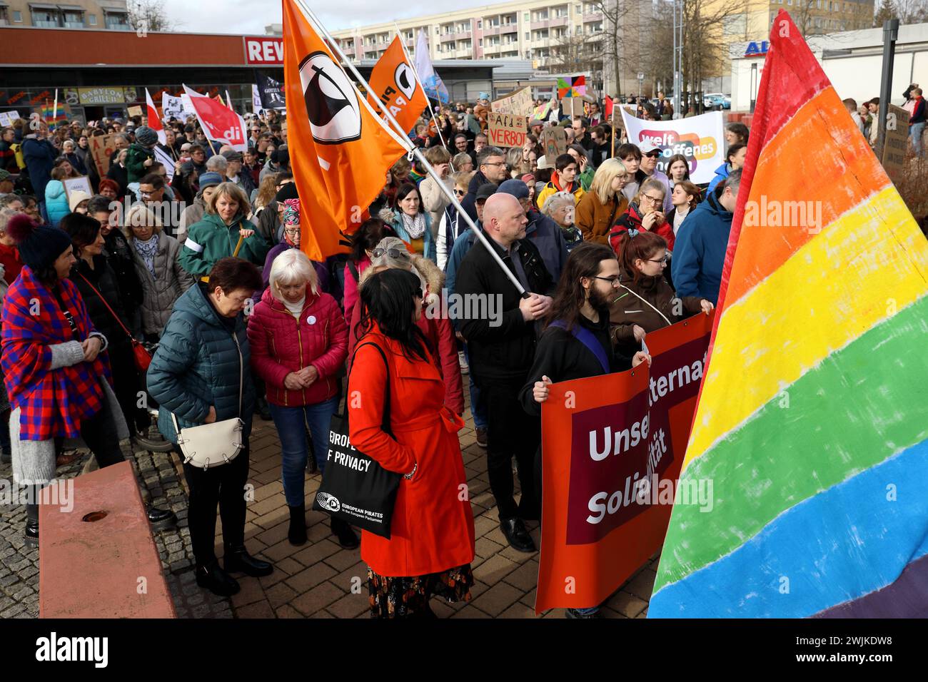 Demonstration unter dem Motto ãNie wieder ist jetzt C für Demokratie, gegen FaschismusÓ ...
