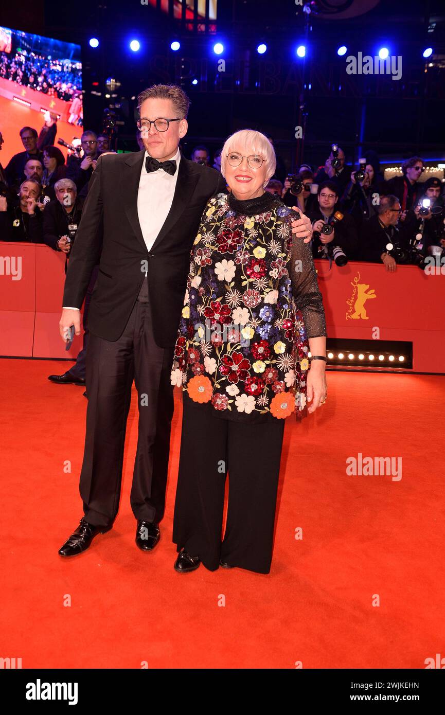 Konstantin von Notz und Claudia Roth bei der Berlinale Eroeffnungsgala ...