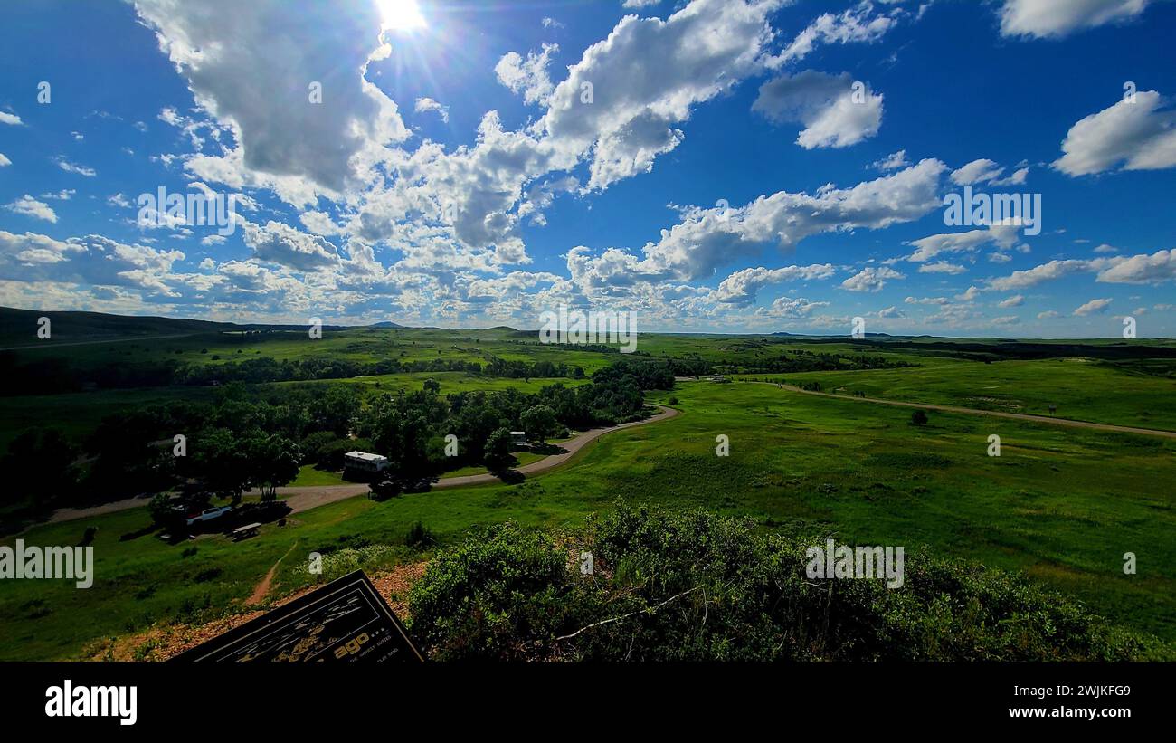 Sunlit field hi-res stock photography and images - Alamy