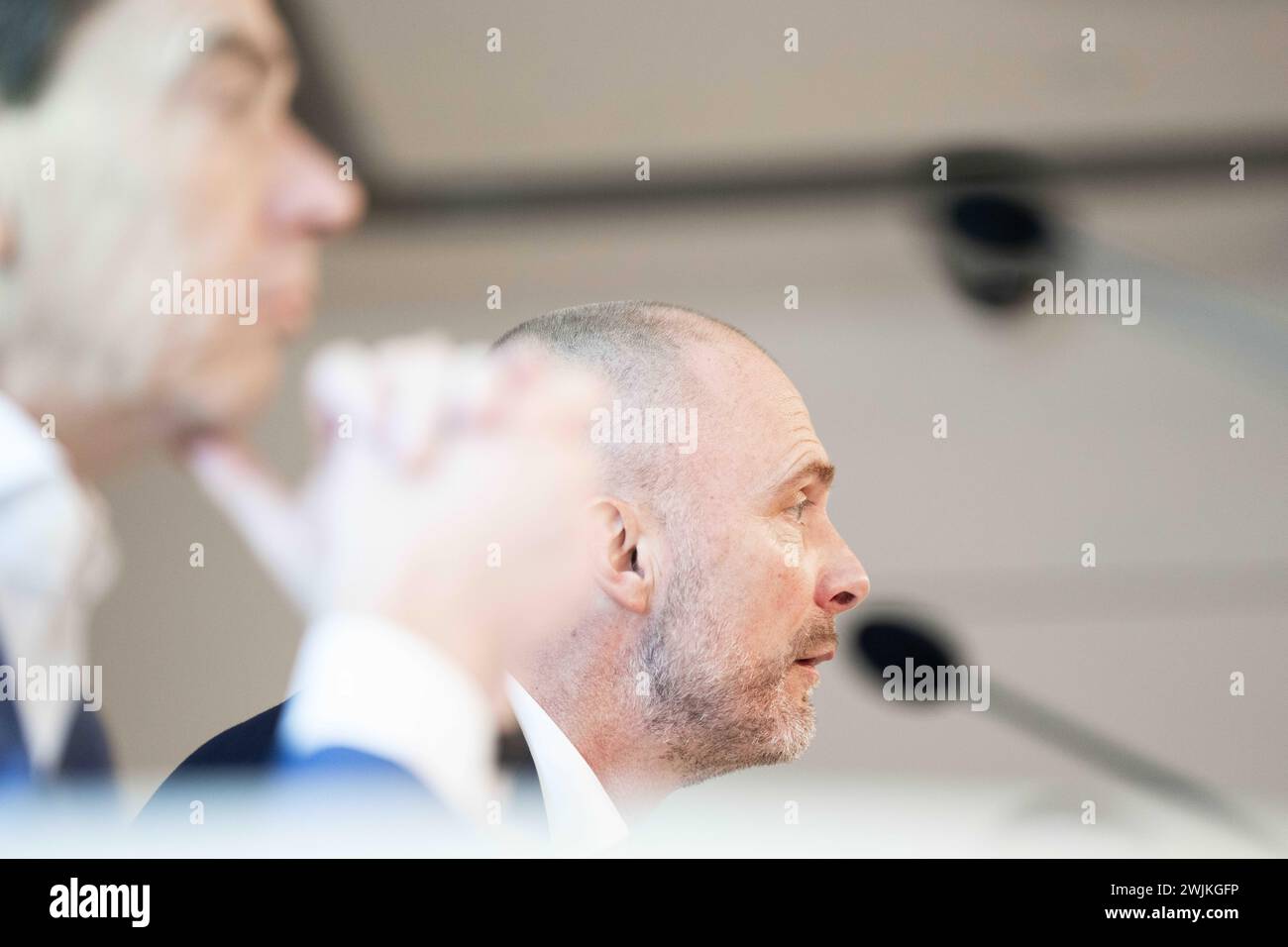 SCHIPHOL - Ruud Sondag (CEO) and Robert Carsouw (CFO) provide an ...