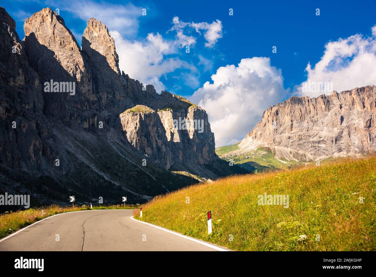 Mountain road in Dolomite alps for scenic drive Stock Photo - Alamy