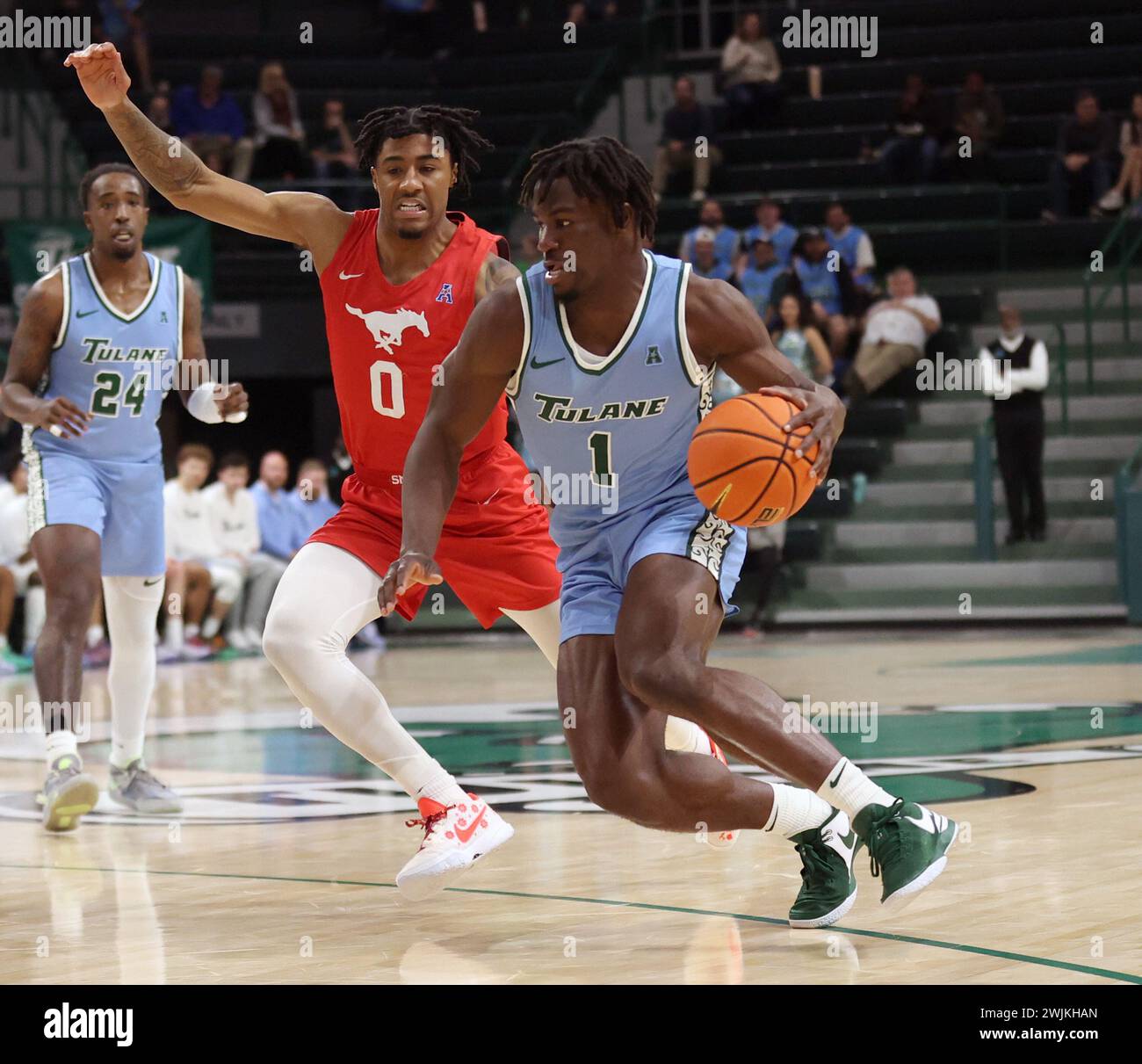 New Orleans, USA. 15th Feb, 2024. Tulane Green Wave guard Sion James (1 ...