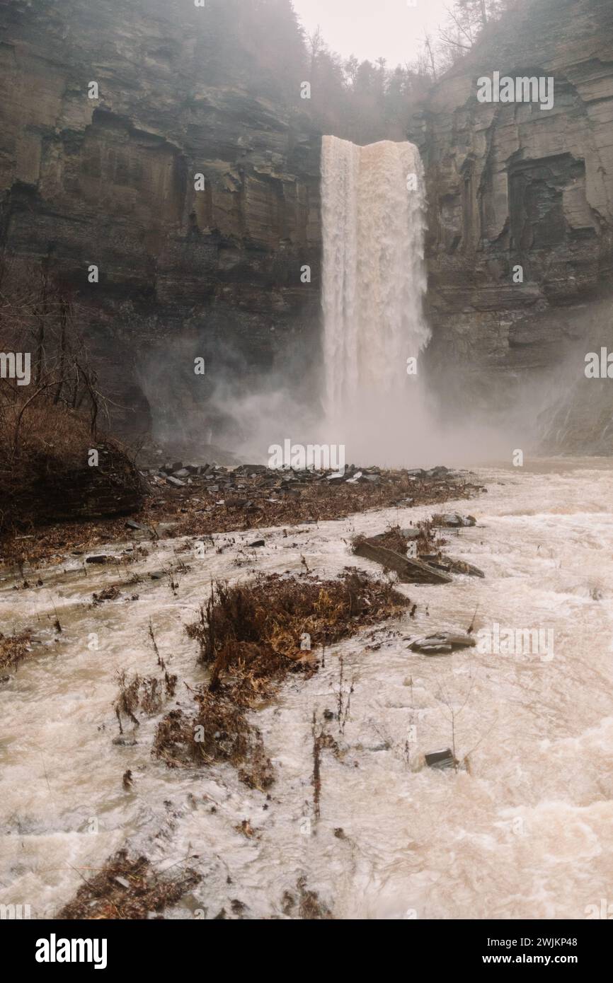 Sad waterfall hi-res stock photography and images - Alamy