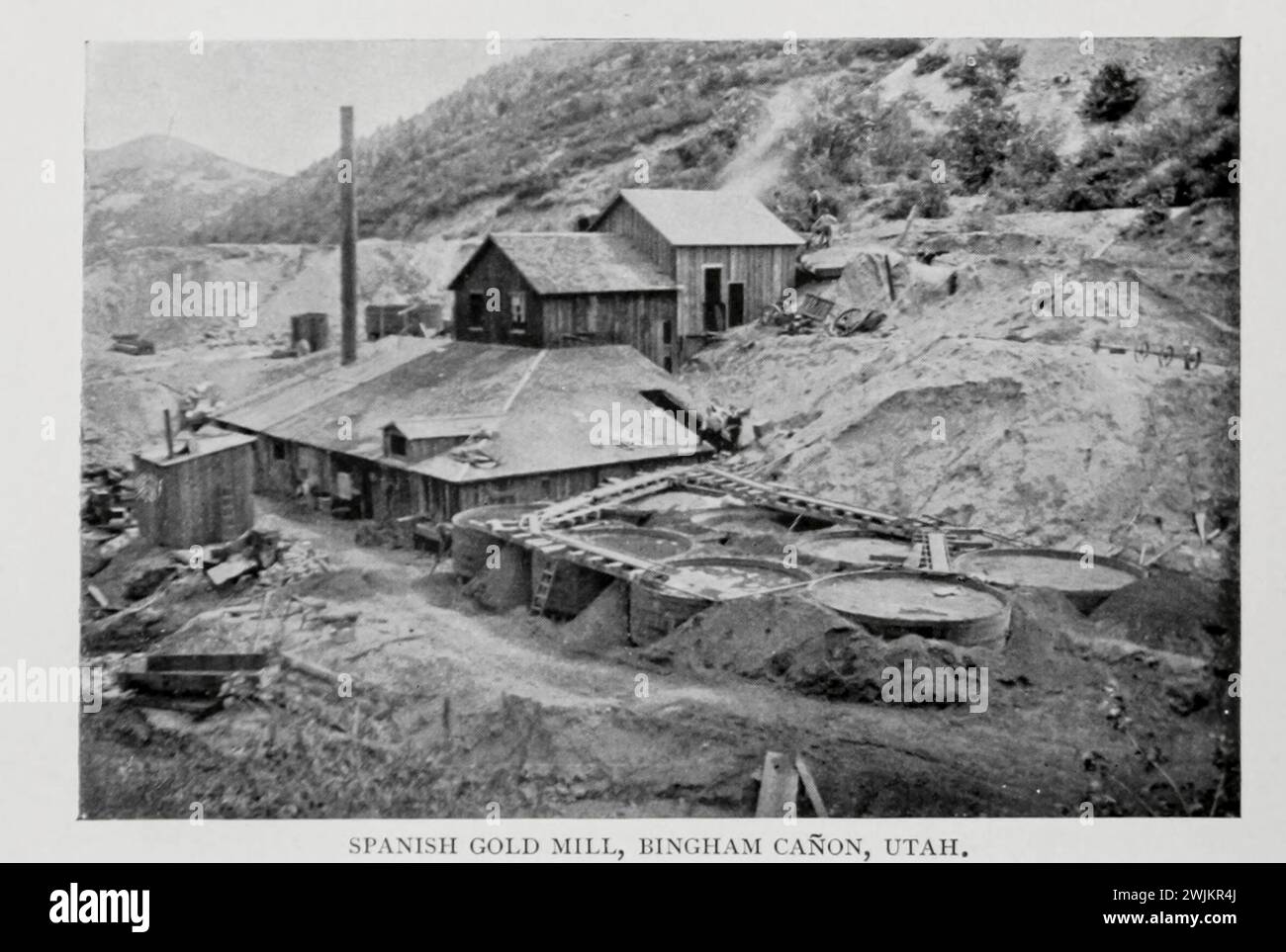 Gold mill hi-res stock photography and images - Alamy