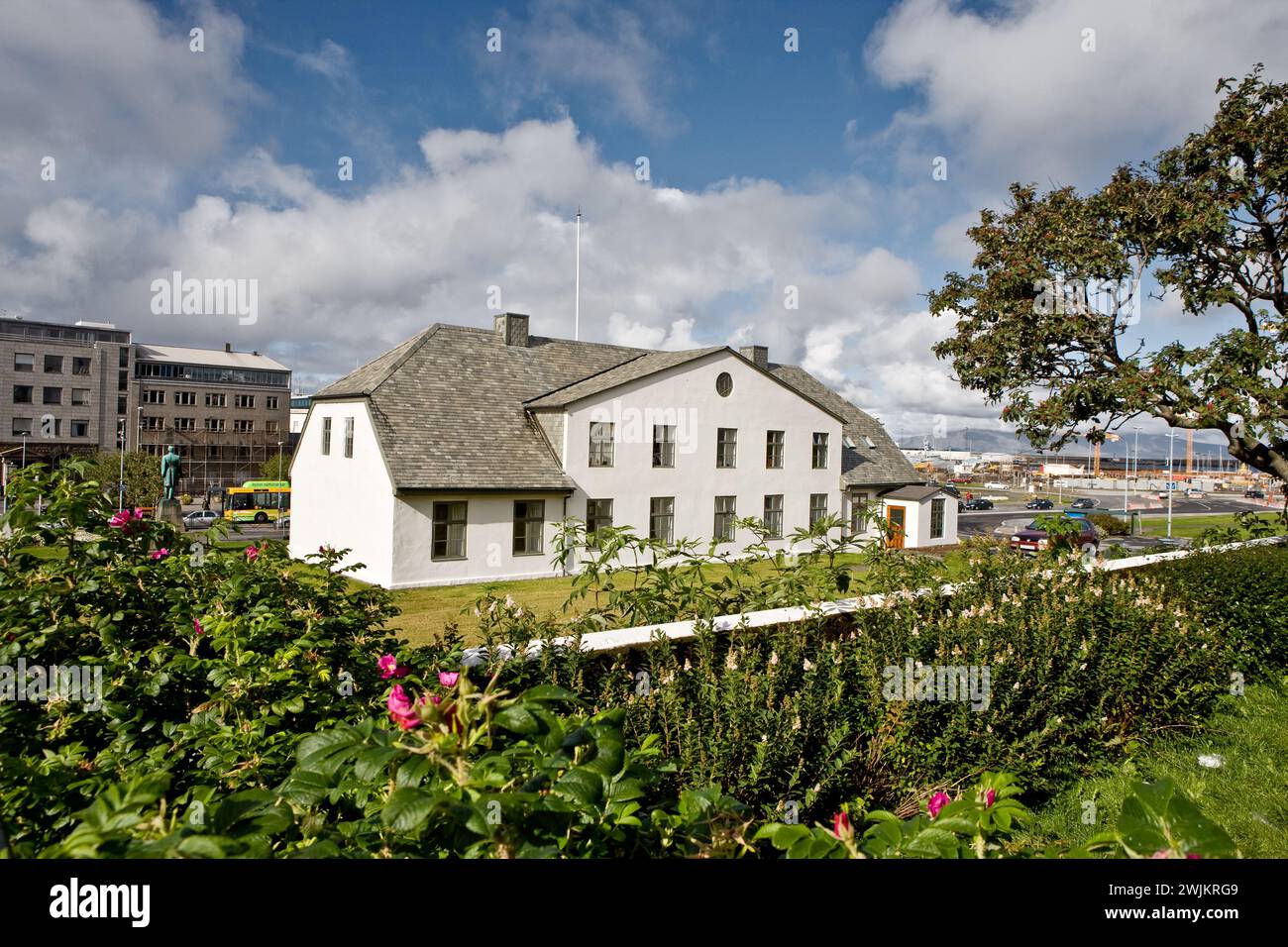 Iceland reykjavik government house hi-res stock photography and images ...