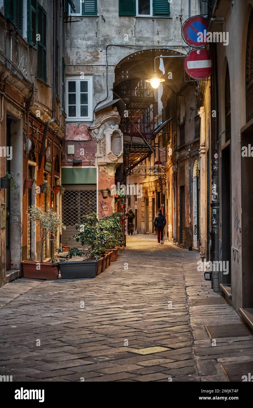 Evening city italy person hi-res stock photography and images - Alamy