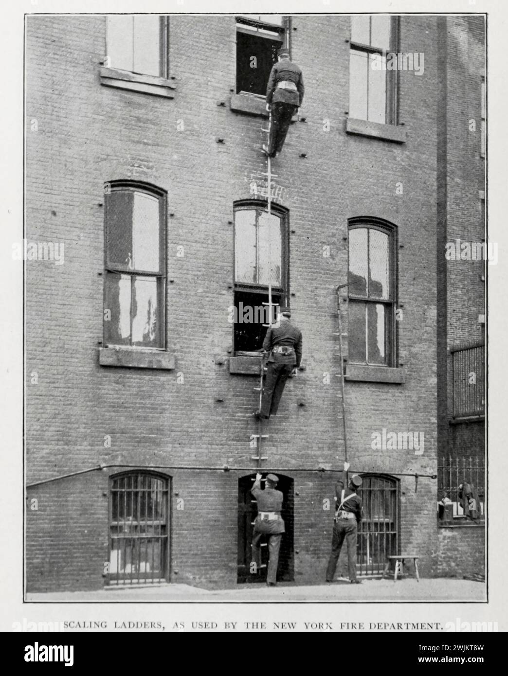 Scaling ladder hi-res stock photography and images - Alamy