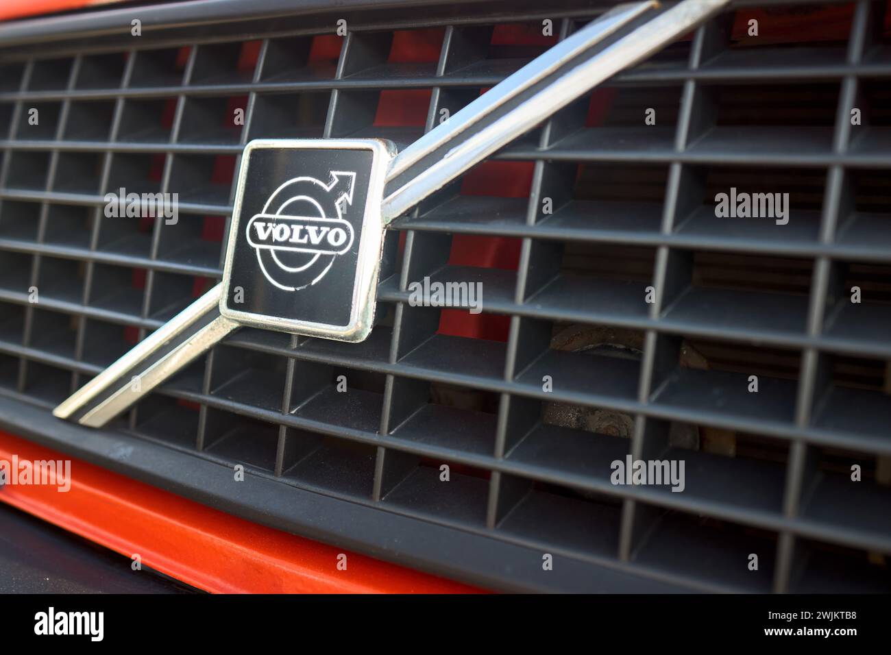 Old volvo logo hi-res stock photography and images - Alamy