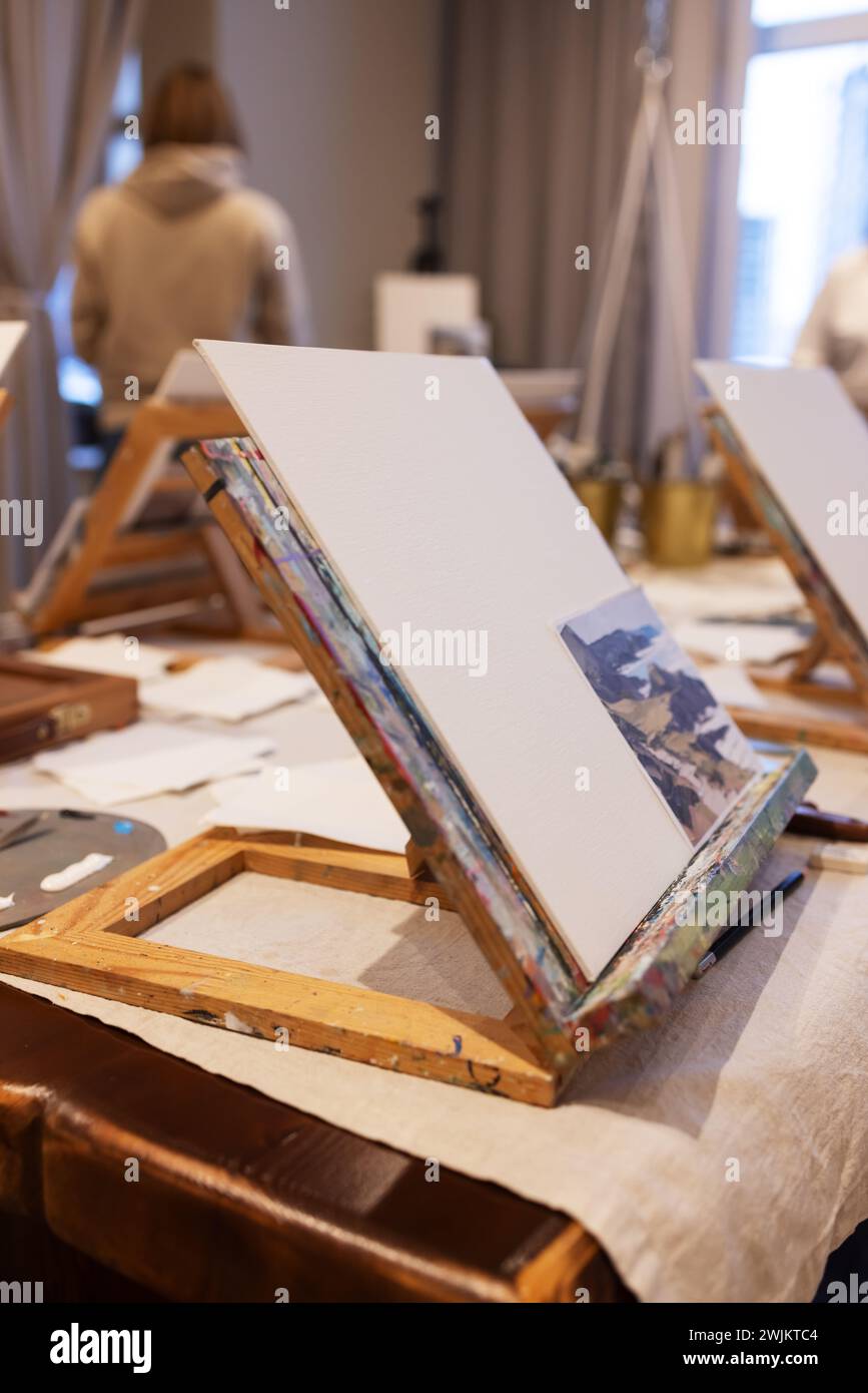 Tablet, sheet for master class on drawing with palette knife Stock ...