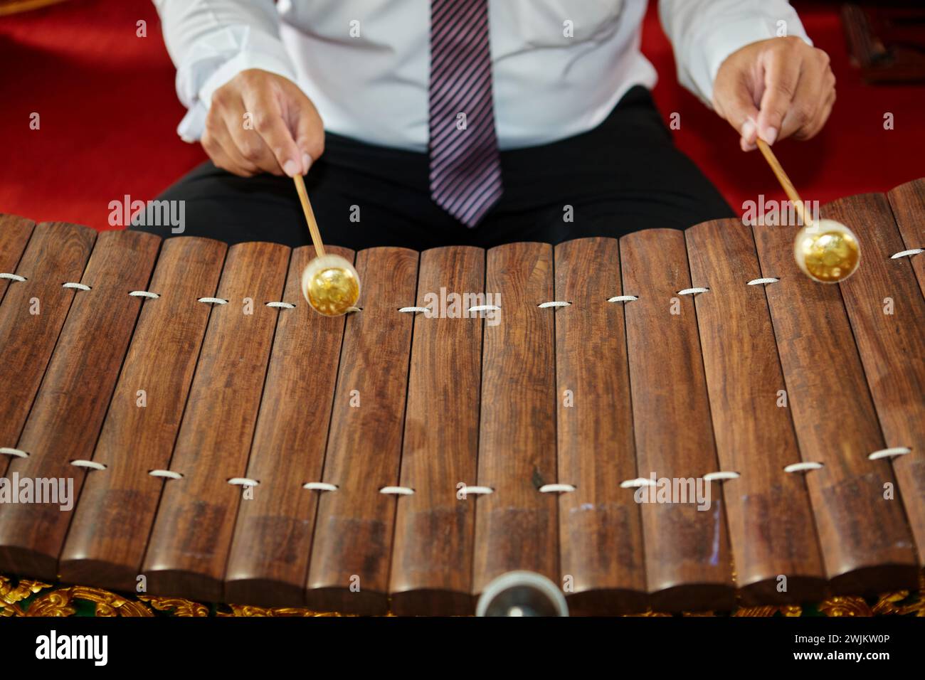 Asian xylophone hi-res stock photography and images - Alamy