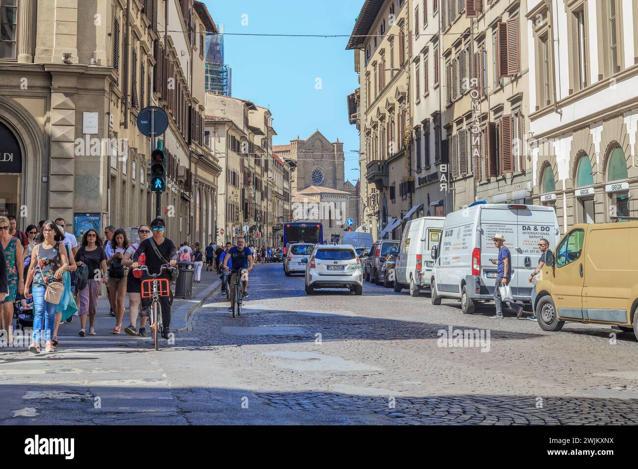 Busy lively hi-res stock photography and images - Alamy