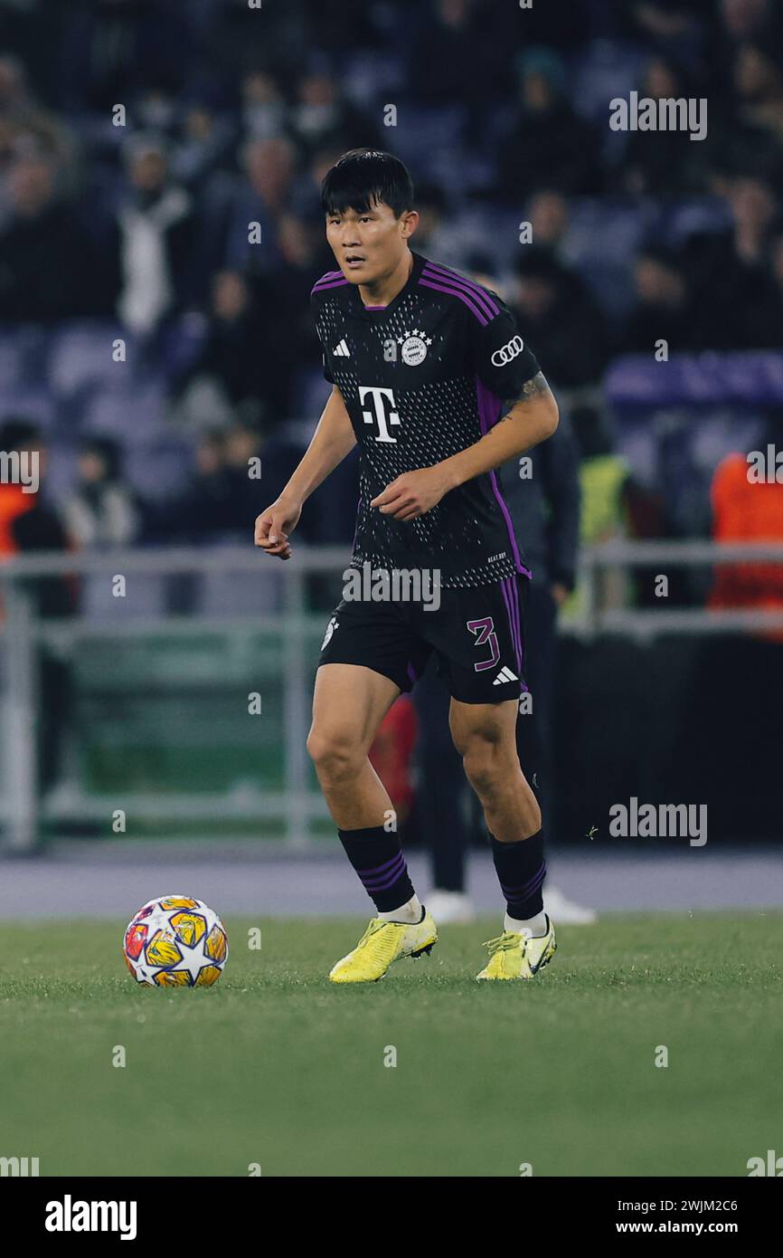 Bayern Munich's Korean defender Kim Min-Jae controls the ball during ...