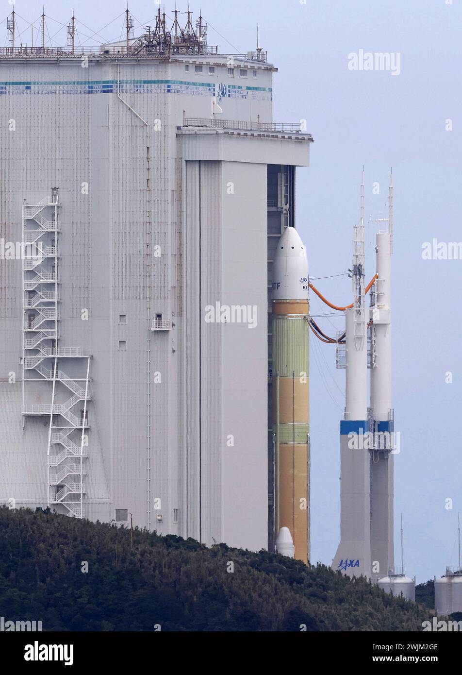 Japan Aerospace Exploration Agency (JAXA) transports the H3 rocket to ...