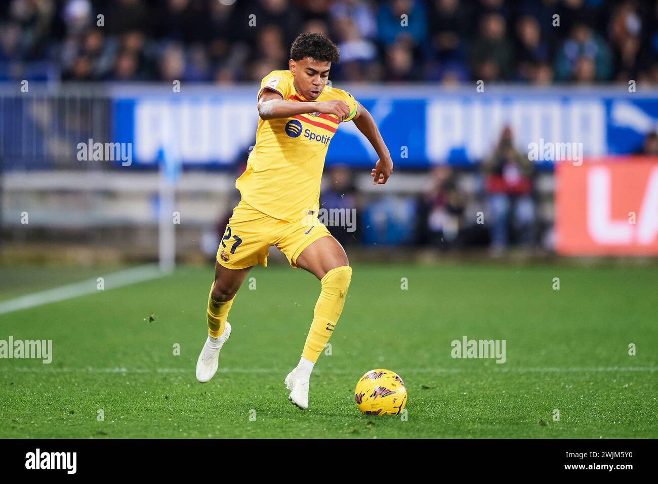 Yamine Lamal of FC Barcelona in action during the LaLiga EA Sports ...