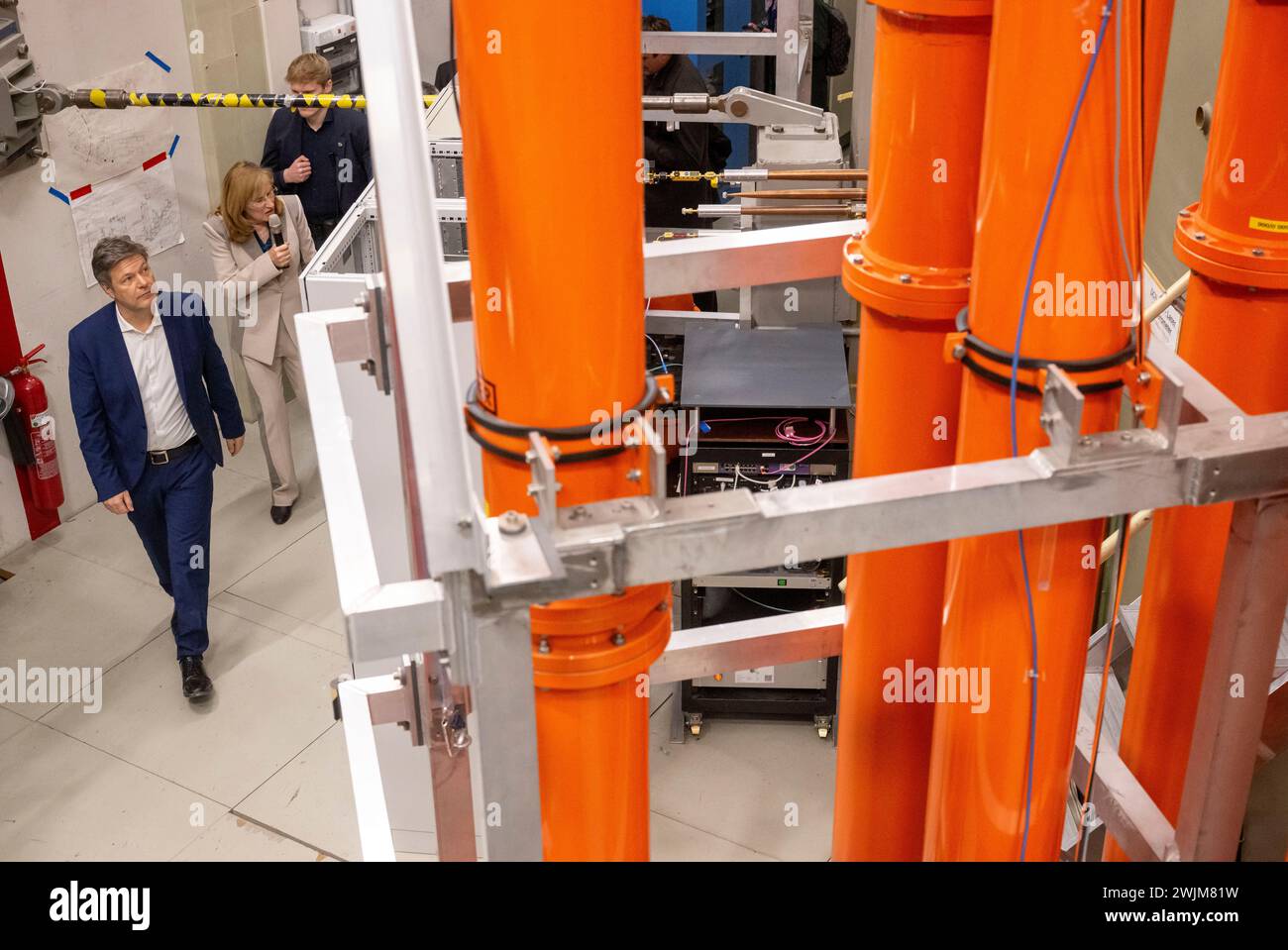 Garching, Germany. 16th Feb, 2024. Robert Habeck (Bündnis90/Die Grünen ...