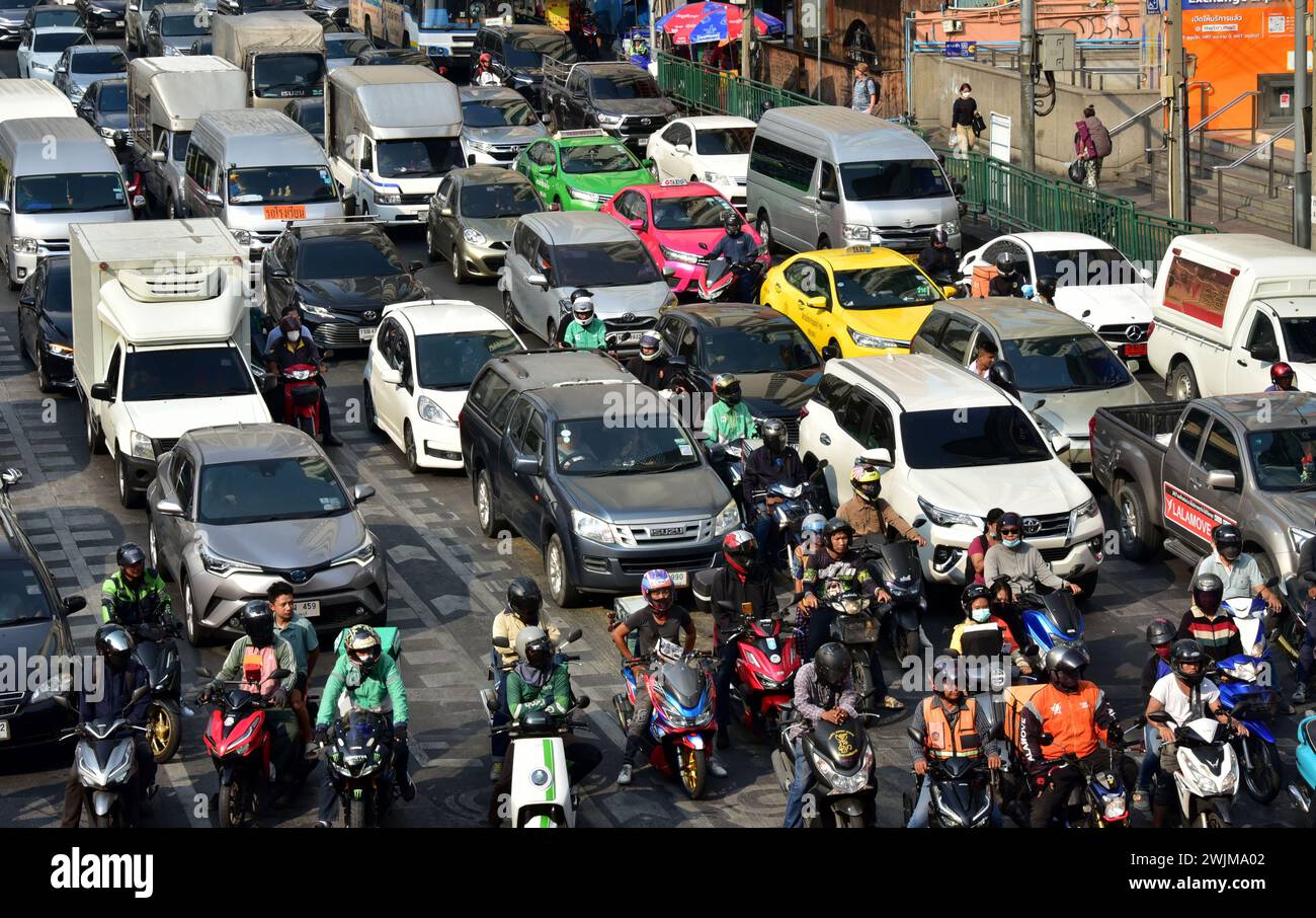 Overhead view of a traffic jam of traffic at a standstill in central ...