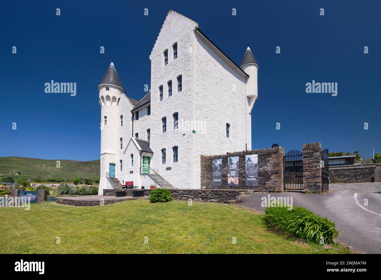 Ireland, County Kerry, Iveragh Peninsula, Ring of Kerry, Cahersiveen ...