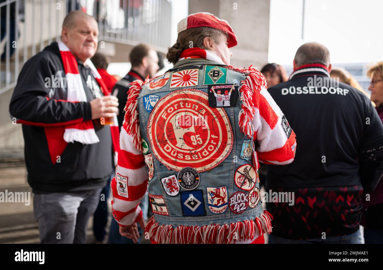 Duesseldorf, Germany. 10th Feb 2024. Fan mit F95 Kutte Fortuna ...