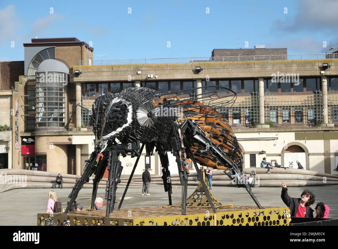 British ironwork bee knives hi-res stock photography and images - Alamy