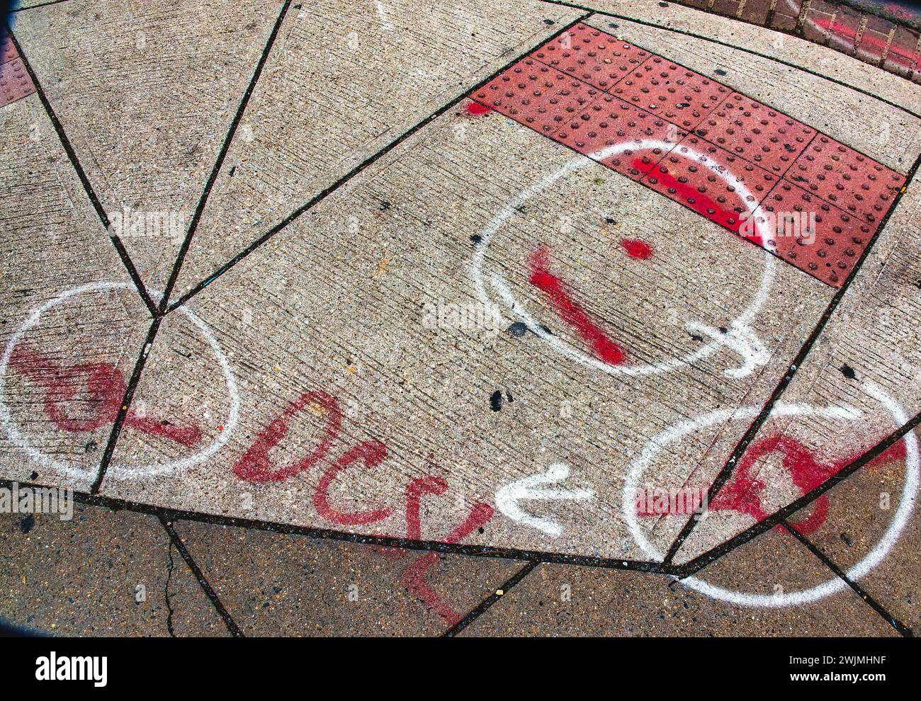 Chalk markings hi-res stock photography and images - Alamy