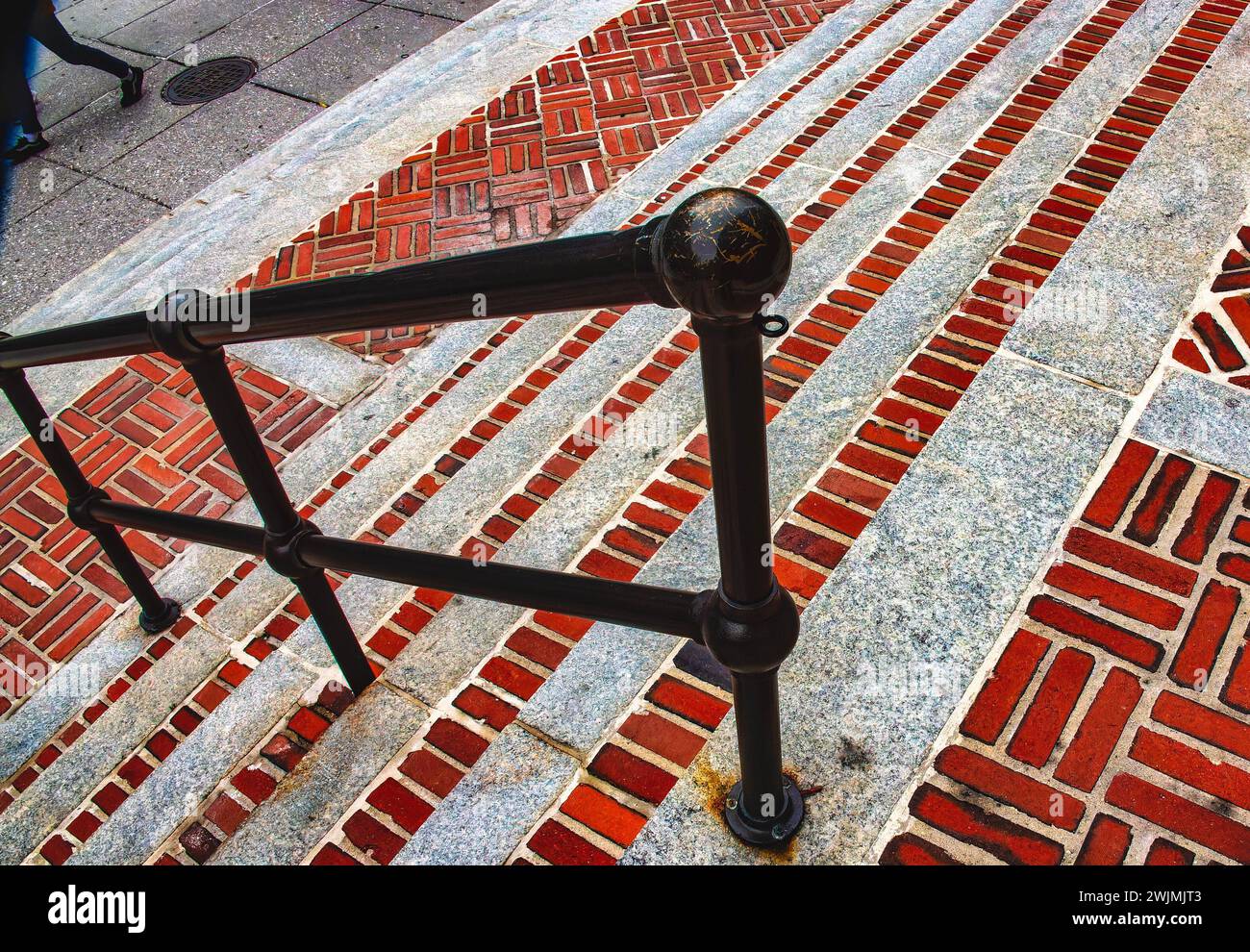 Feet walking down stairs hi-res stock photography and images - Alamy