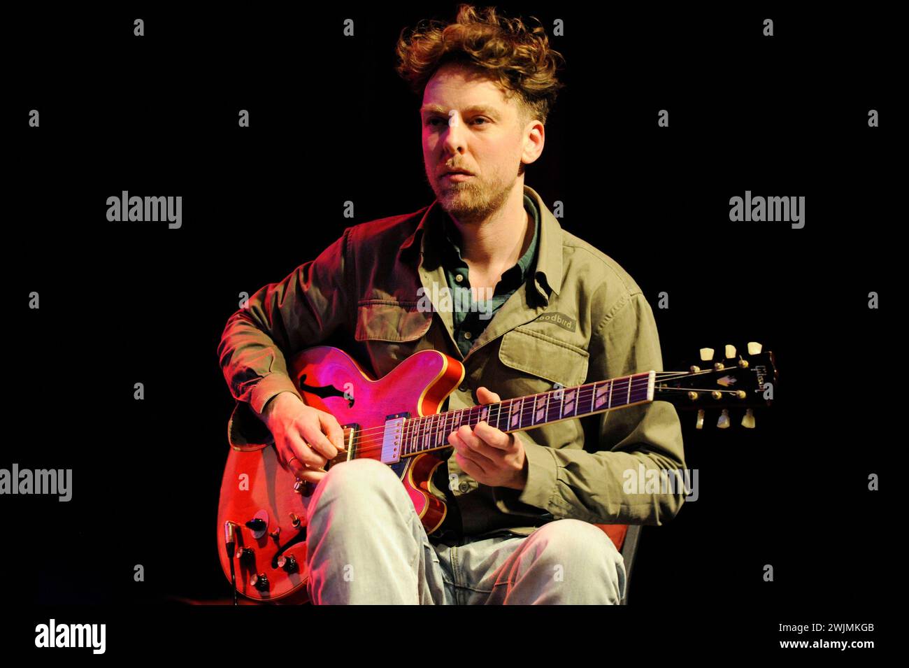 Baas guitarist hi-res stock photography and images - Alamy