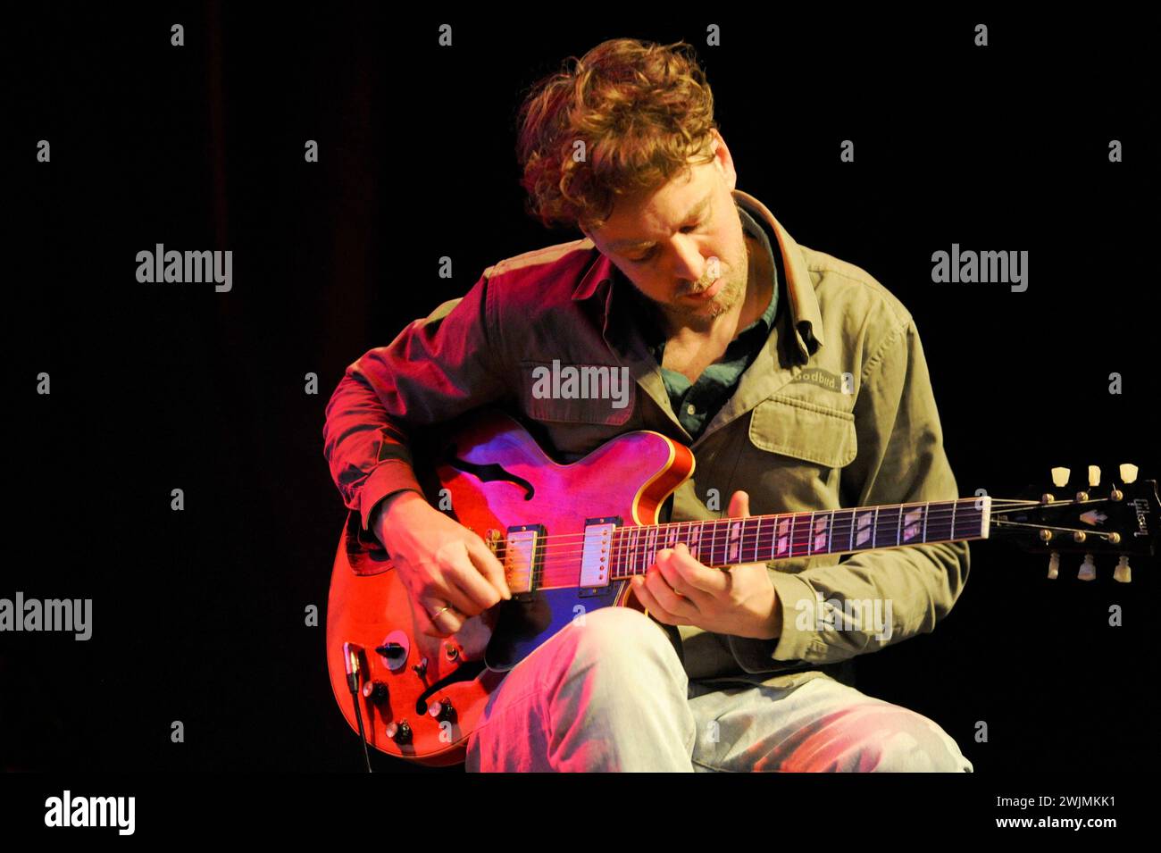 Baas guitarist hi-res stock photography and images - Alamy