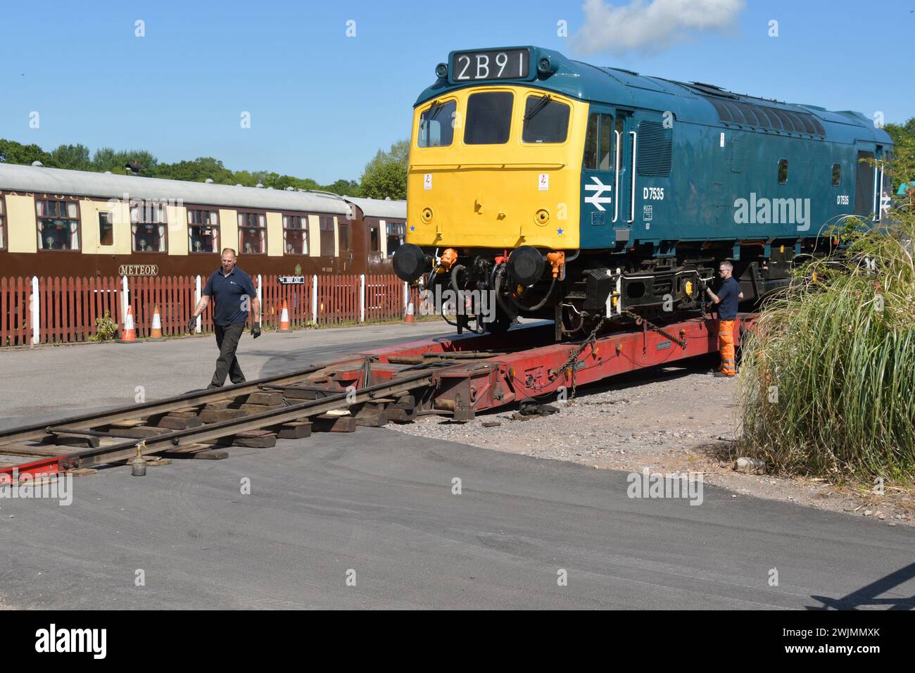 D7535 being unloaded from a road transporter into the sidings at ...