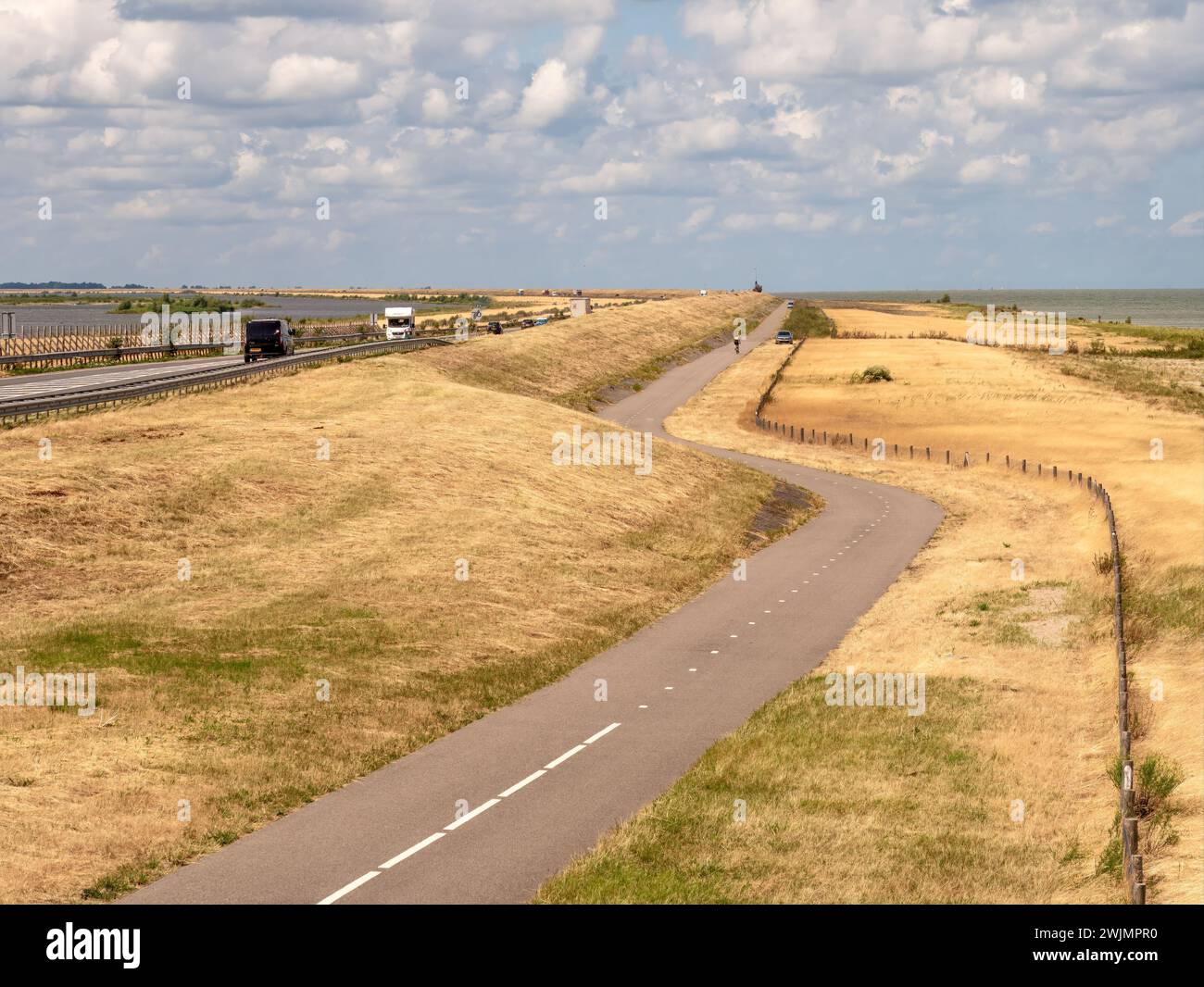 Houtribdijk markerwaarddijk dike enkhuizen lelystad hi-res stock ...