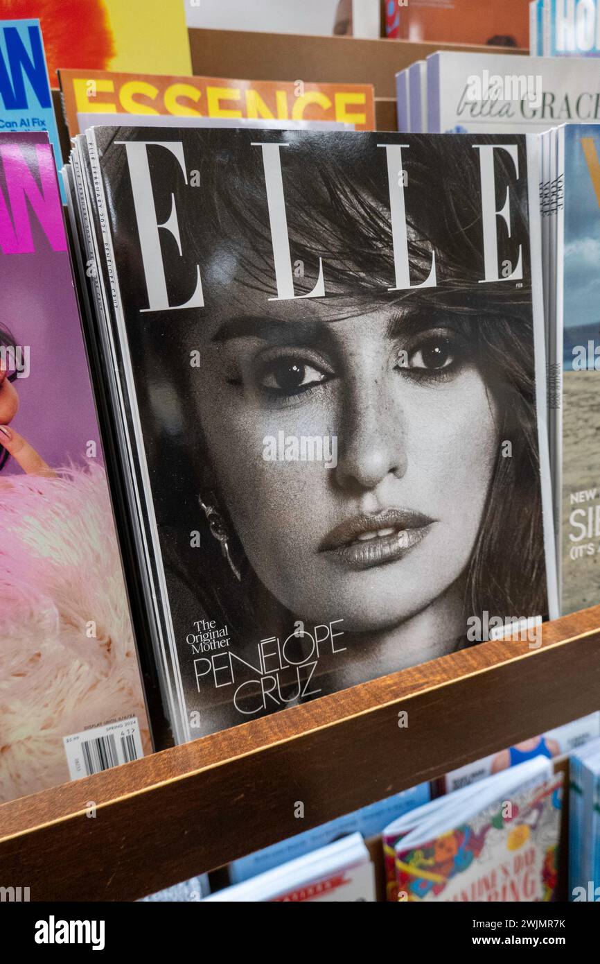 Barnes & Noble Booksellers on Fifth Avenue in New York City has a wide ...